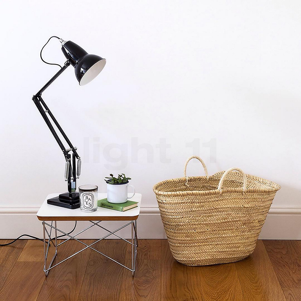 Anglepoise Original 1227 Desk Lamp at light11.eu