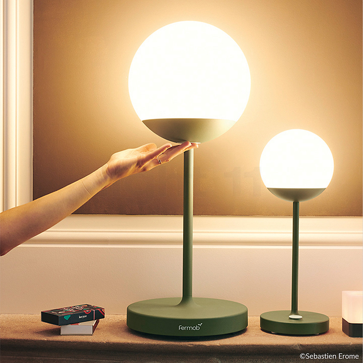 Fermob Mooon! Lampe de table LED en vente sur light11.be