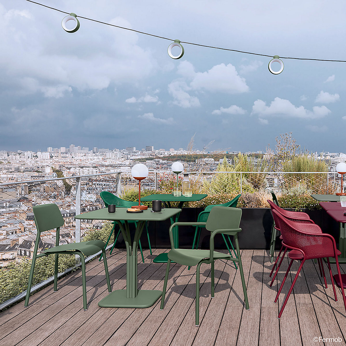 Fermob Mooon! Lampe de table LED en vente sur light11.fr