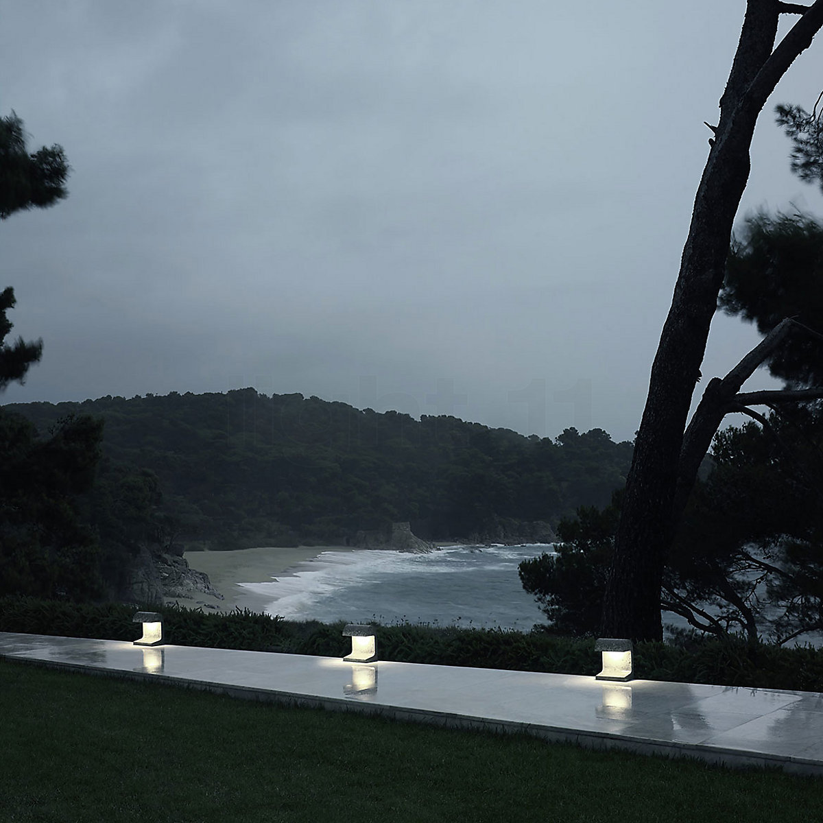 Lampe au sol Flos Casting Concrete en vente sur light11.fr