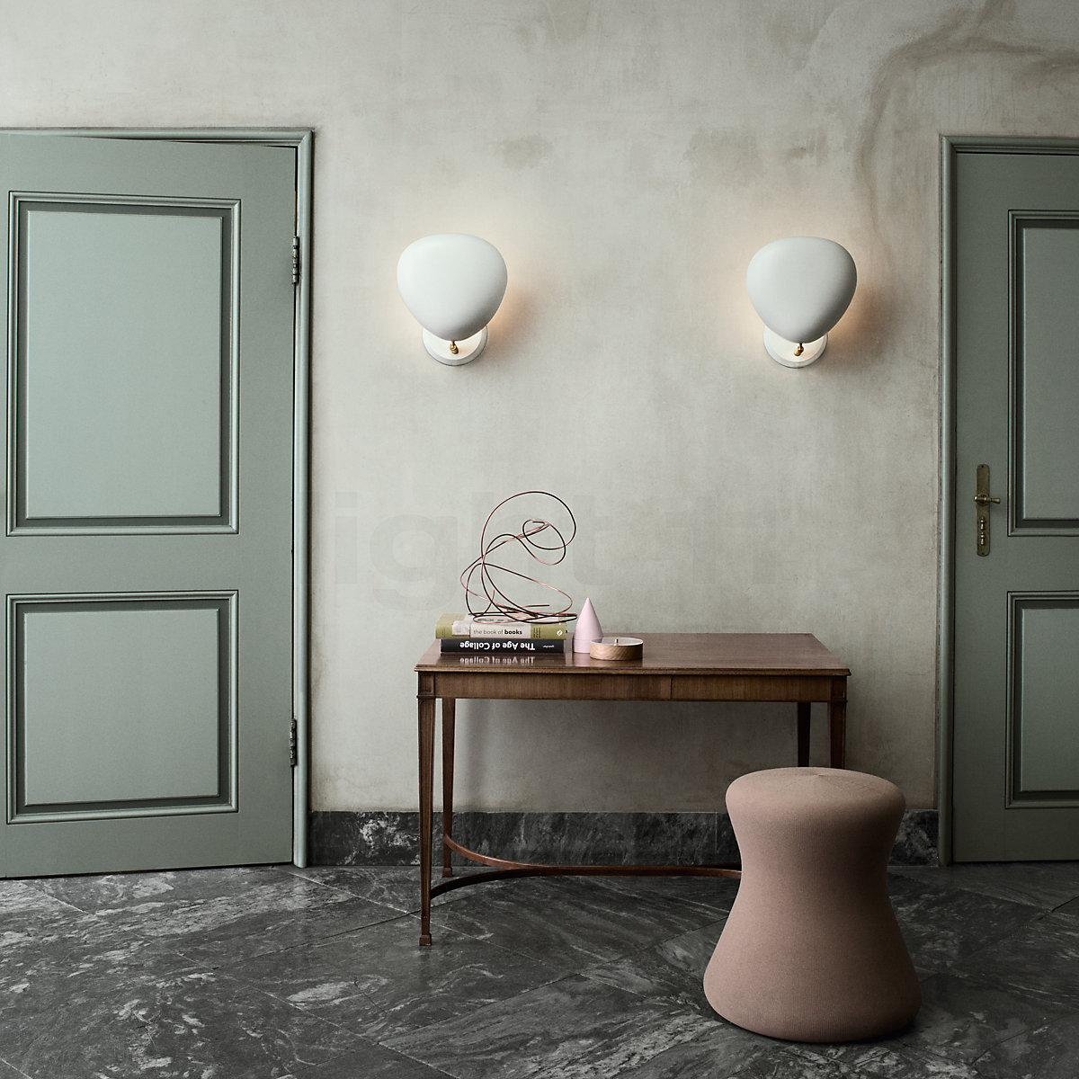Gubi Cobra Wall light at light11.eu