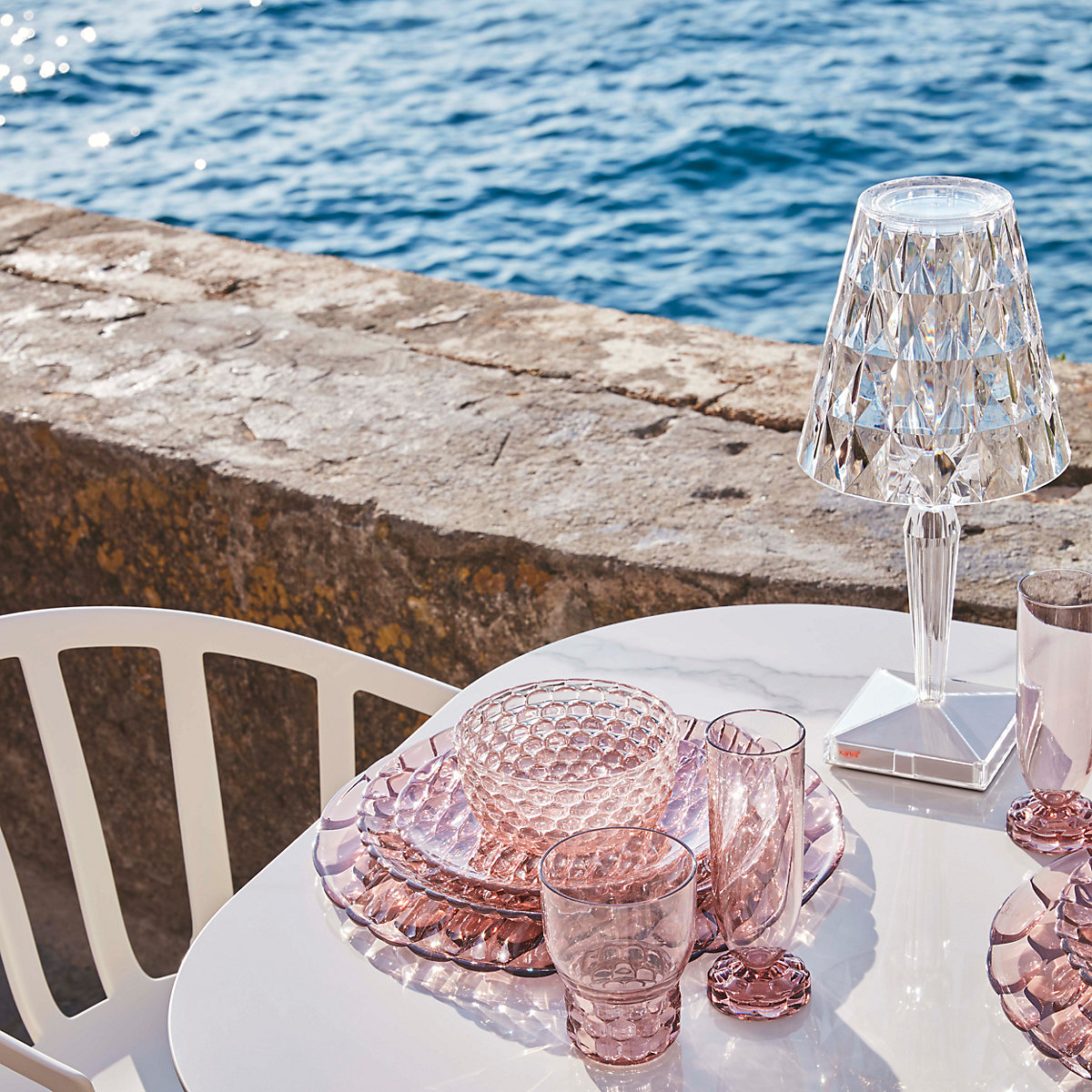 Lampe de table Kartell Battery LED en vente sur light11.fr