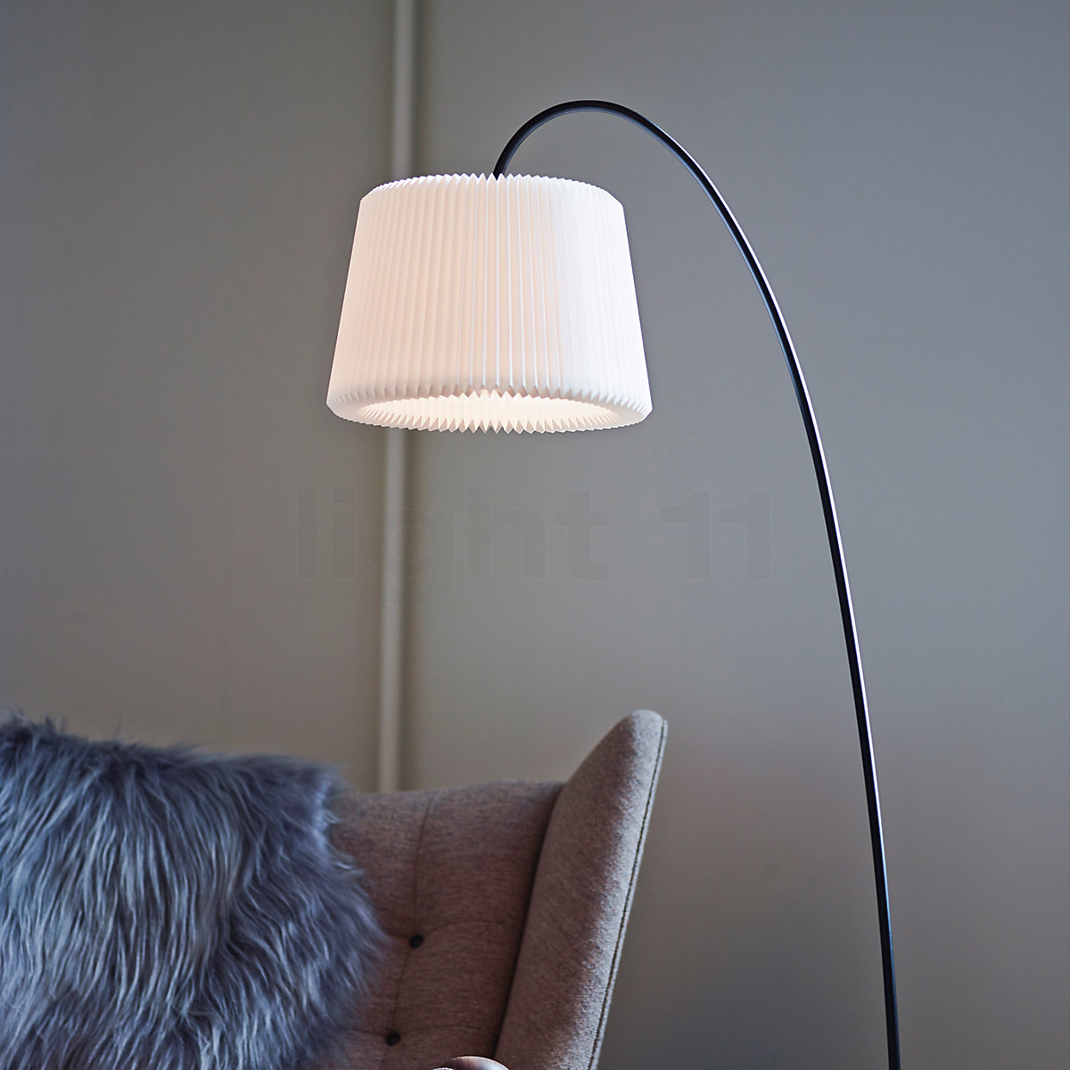 Le Klint Snowdrop Standerlampe på light11.dk