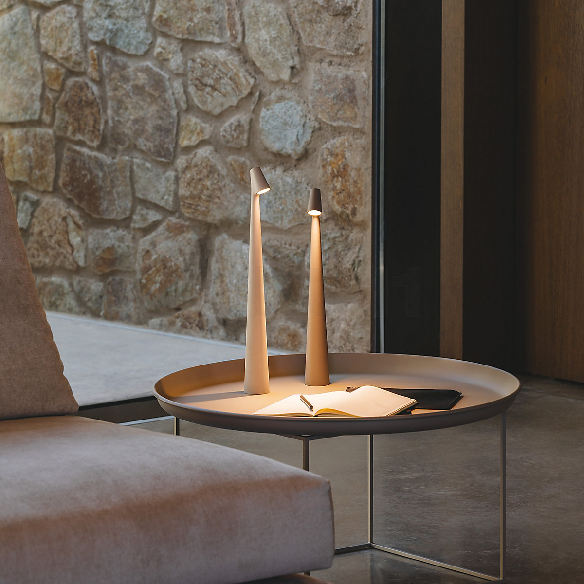 Lampe de table Vibia Africa Lampe rechargeable LED