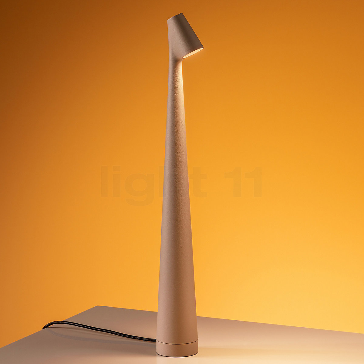 Lampe de table Vibia Africa Lampe rechargeable LED